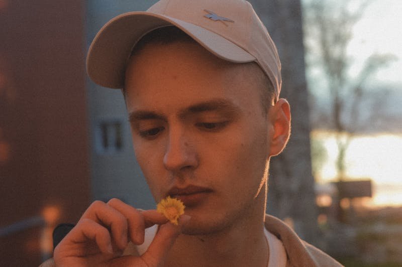 The 6 Best Hats for Small Heads in 2025 - Sumkcaps